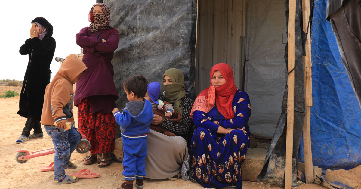 3 prayers to pray for a refugee | World Help