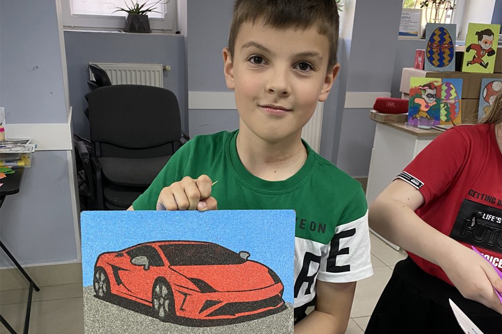 How Does Art Therapy Help Ukrainian Children? | World Help